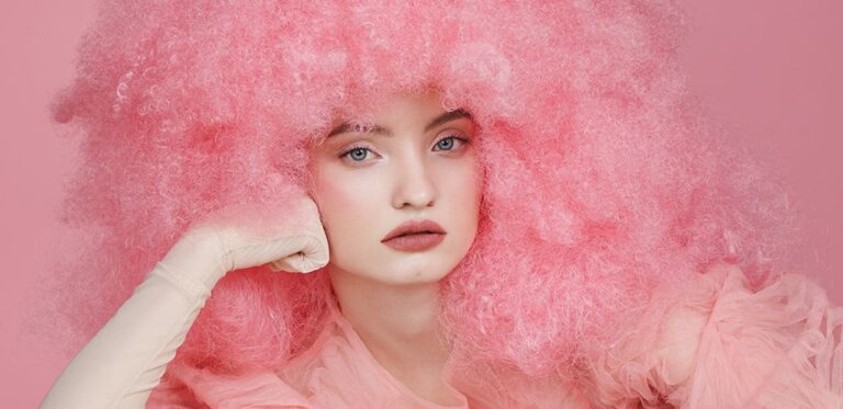 La Importancia del Color Rosado en Temas de Mujeres - Calzado Laura